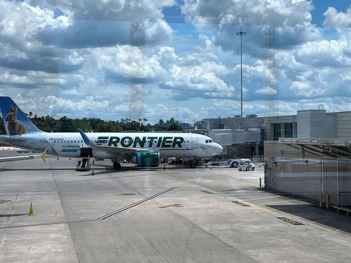 Pros and Cons of Flying Frontier Airlines with Kids | Frontier Airline ...